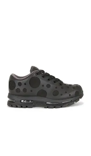 Nike Max Goadome Low Qs Sneaker - Black
