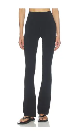 Vuori Allthefeels Slim Flare Legging - Black