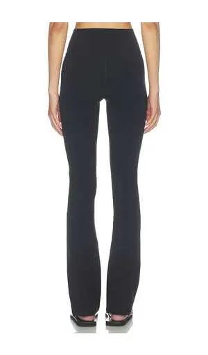 Vuori Allthefeels Slim Flare Legging
