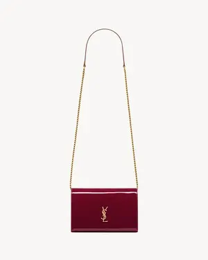 Saint Laurent Cassandre Envelope Chain Wallet In Patent Leather - Grenade