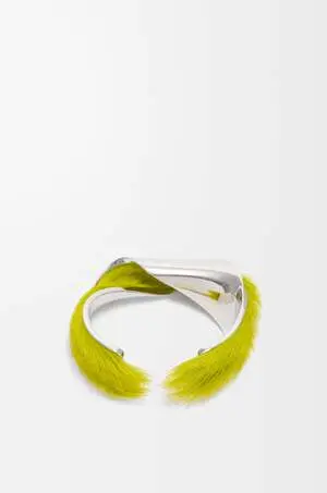 Loewe Thin Twisted Cuff In Hairy Leather Skin - Silver/lime