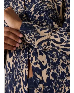 Whistles Textured Shirttail Hem Blouse