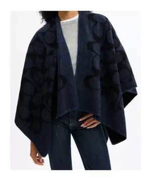 COACH Maxi Signature Cape