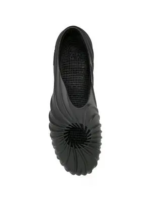 ALIVEFORM Dermis Sneakers