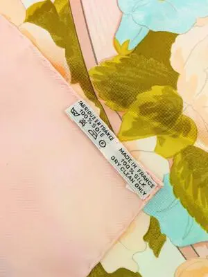 Hermès 20th Century Romantique For Takashimaya Silk Scarf 90 Scarves - Pink