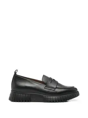 WONDERS Grained Leather Loafers - Black