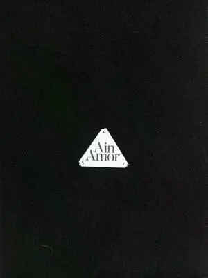 AIN AMOR Logo-patch Button-fastening Scarf