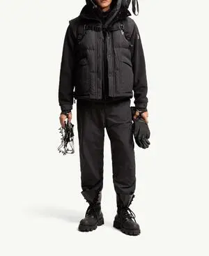 Moncler High-neck Button-up Gilet - Black