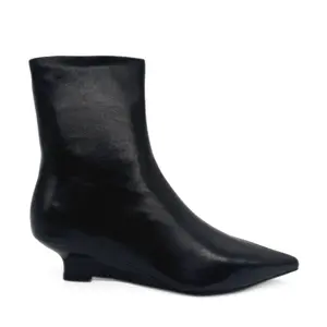 AMIE RAFA Jody Leather Wedge Boots - Black