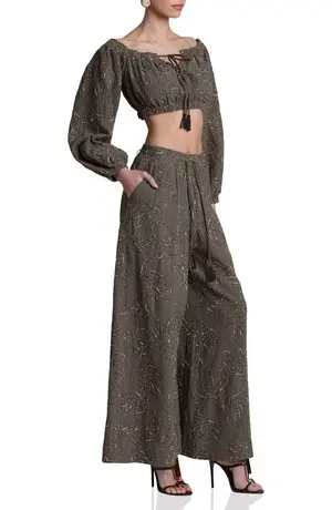 Avec Les Filles Embroidered Puff Sleeve Crop Top
