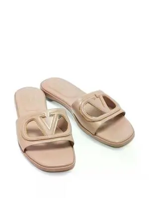 Valentino Garavani Vlogo Leather Slides