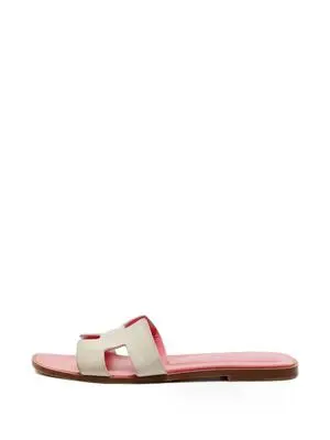 Hermès Oran Suede Sandals - Neutrals