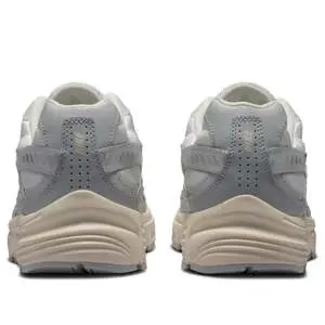 Nike Initiator - Fiber Grey