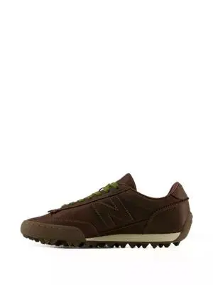 NEW BALANCE Gator Run Shoes - Brown