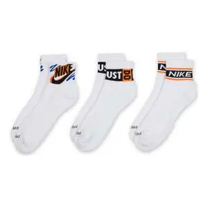 Nike Dri-fit Everyday Plus Logo Ankle Socks 3 Pairs - White