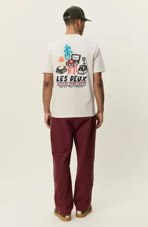 LES DEUX Record Graphic T-shirt