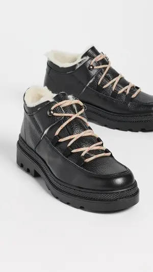 NAGUISA Abra Sherpa Hiker Boots - Total Black