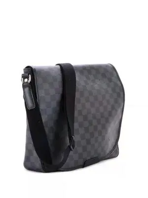 LOUIS VUITTON Daniel Messenger Bag Damier Graphite Mm Crossbody Bag - Black