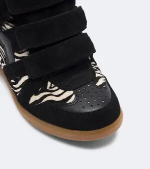 Isabel Marant Étoile Bekett Calf Hair And Suede Wedge Sneakers - Black