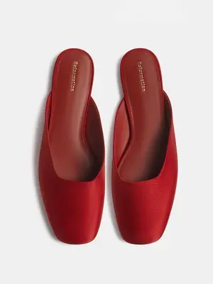 REFORMATION Inez Flat Mule Textile - Red