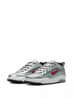Nike Air Max Ishod Wair Sneakers