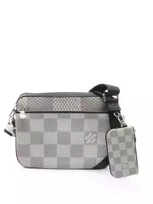 LOUIS VUITTON 2020 Damier Graphite 3d Antarctica Messenger Bag - Grey