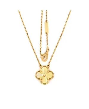 VAN CLEEF & ARPELS Vintage Alhambra Pendant Necklace Guilloche 18k