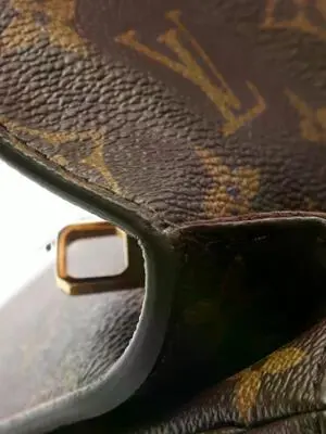 LOUIS VUITTON Mm 2020 Pochette Métis Monogram Handbag - Brown