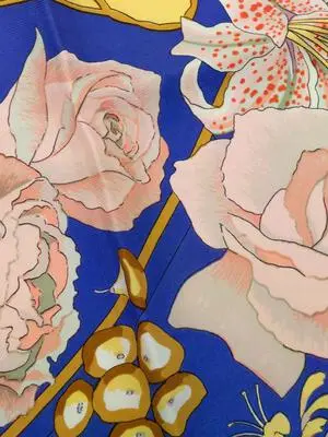 Hermès 20th Century Fleurs Et Raisins Silk Scarf 90 Scarves