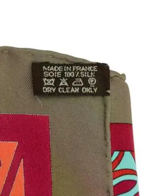 Hermès 2010-2026 Geometrie Cretoise Silk Scarf 90 Scarves - Brown