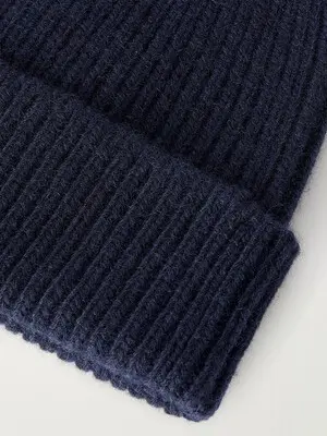 Johnstons Of Elgin Ribbed Cashmere Beanie