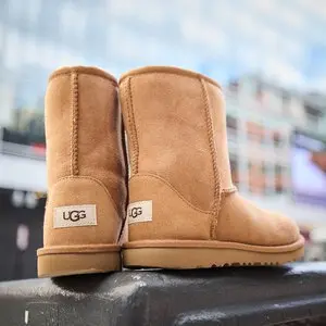 UGG Reg; Classic Ii Boot