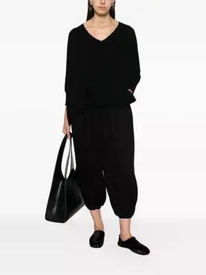 BEYOU V-neck Sweater