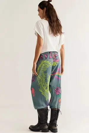 MAGNOLIA PEARL Puff Puff Rainbow Cali Sweatshorts