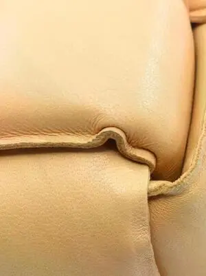 Bottega Veneta 2010s Chain Cassette Shoulder Bag - Neutrals