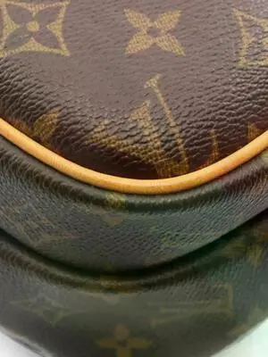 LOUIS VUITTON 2002 Reporter Pm Monogram Shoulder Bag