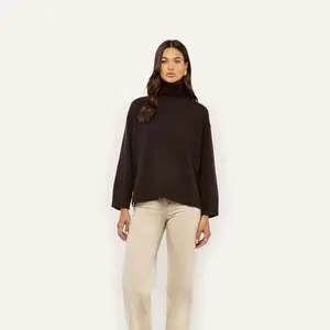 L'AGENCE Selwyn Oversized Turtleneck - Chocolate