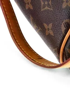 LOUIS VUITTON Totally Handbag Monogram Canvas Mm Shoulder Bag - Brown