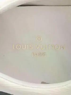 LOUIS VUITTON 2017 Epi Leather Sneakers