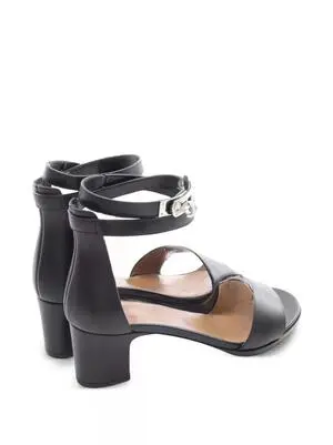 Hermès 2010s Kelly Buckle Sandals - Black