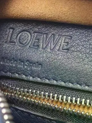 Loewe 2000s Amazona 23 Leather Tote Bag