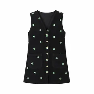 YUMI Flower Embroidered Button Up Pinafore Dress