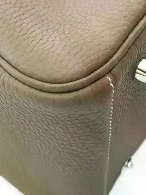 Hermès 2020 30 Lindy Shoulder Bag