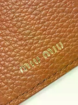 Miu Miu 2020s Vit Daino Trifold Wallet