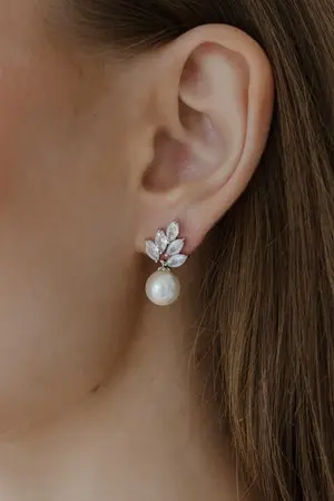 UNTAMED PETALS Lennox Pearl And Crystal Earrings