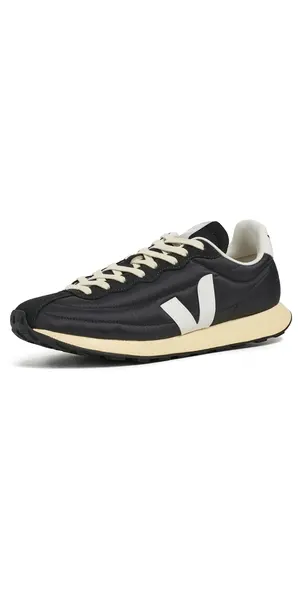 VEJA Belem Sneakers - Black/white