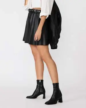 Steve Madden Haelyn Block Heel Booties