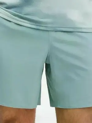 Under Armour Logo-detail Shorts