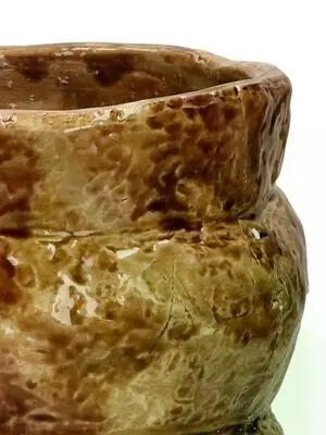 POMAX Mani Sculptural Flower Pot - Brown