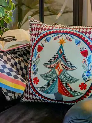 VESTA Christmas Tree Diamond-print Cushion